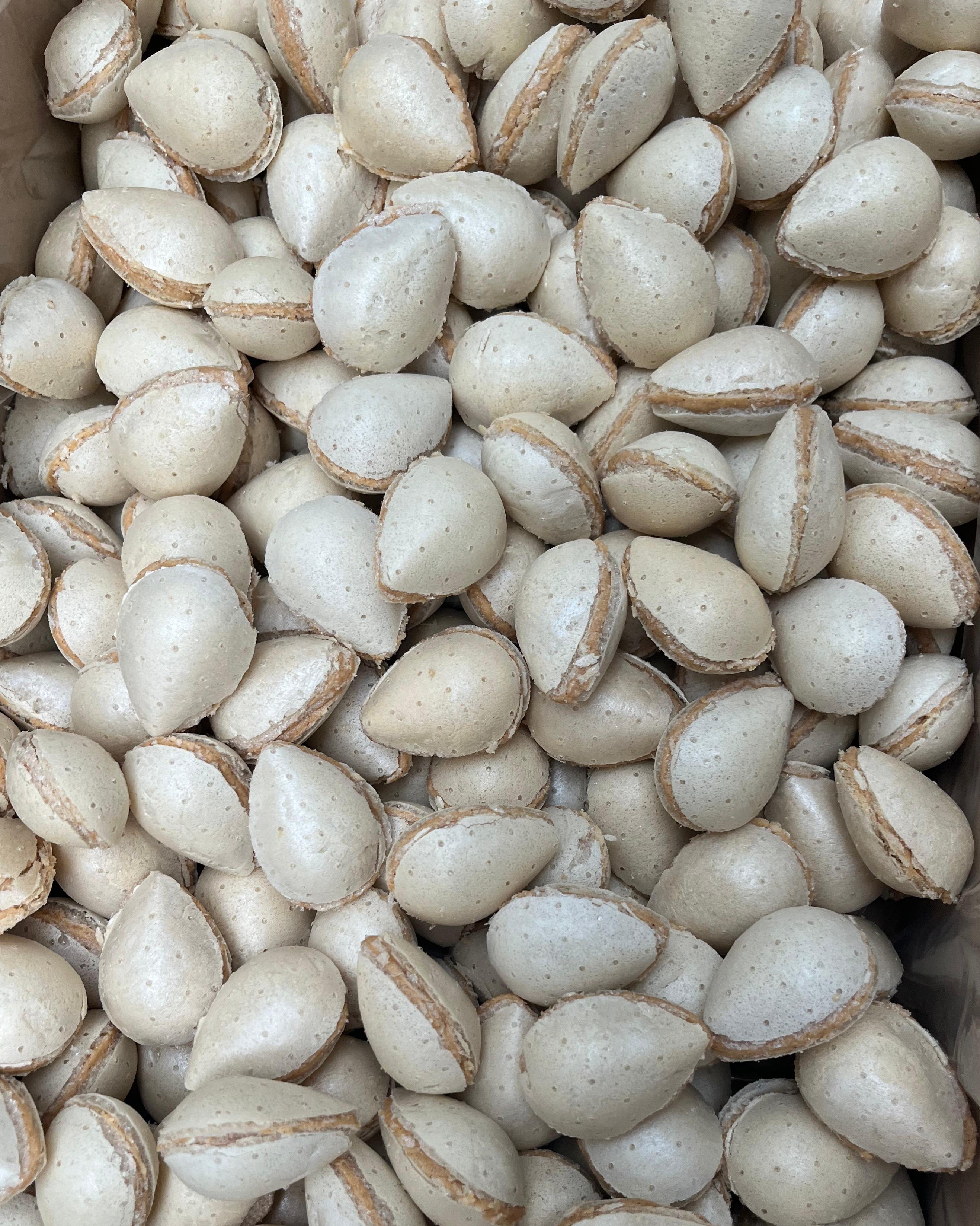 Almendras Rellenas – Familia Colomina